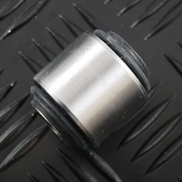Land Rover RGX100960 | Watts Linkage Bush - Discovery 2